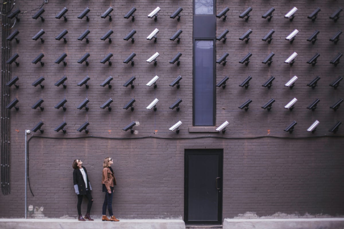 La nueva pesadilla de la privacidad: ChatGPT y Gemini están filtrando ...