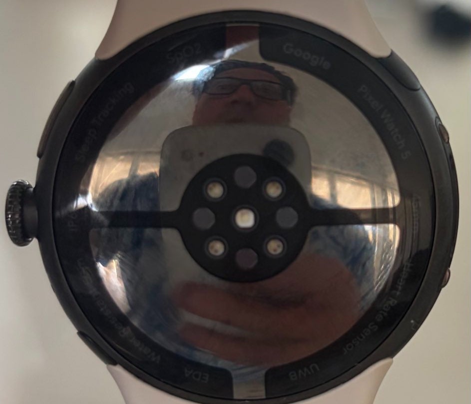 Alguien se habría encontrado el supuesto Google Pixel Watch 5 en el ...
