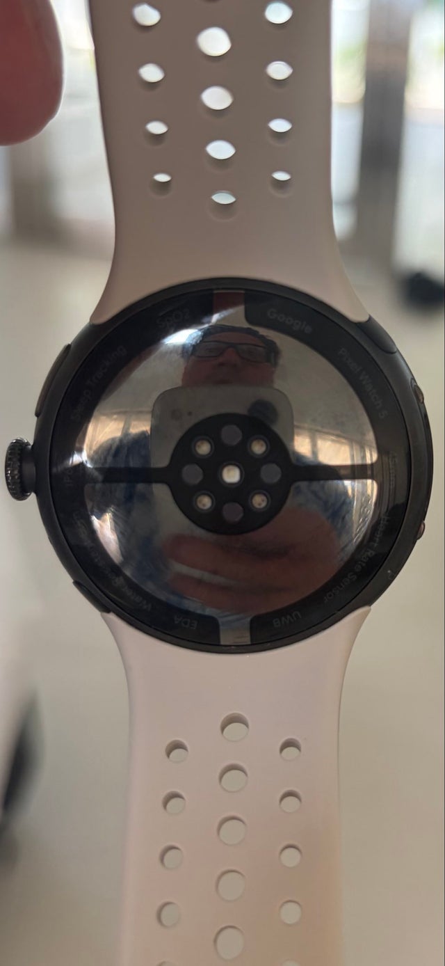 Alguien se habría encontrado el supuesto Google Pixel Watch 5 en el ...