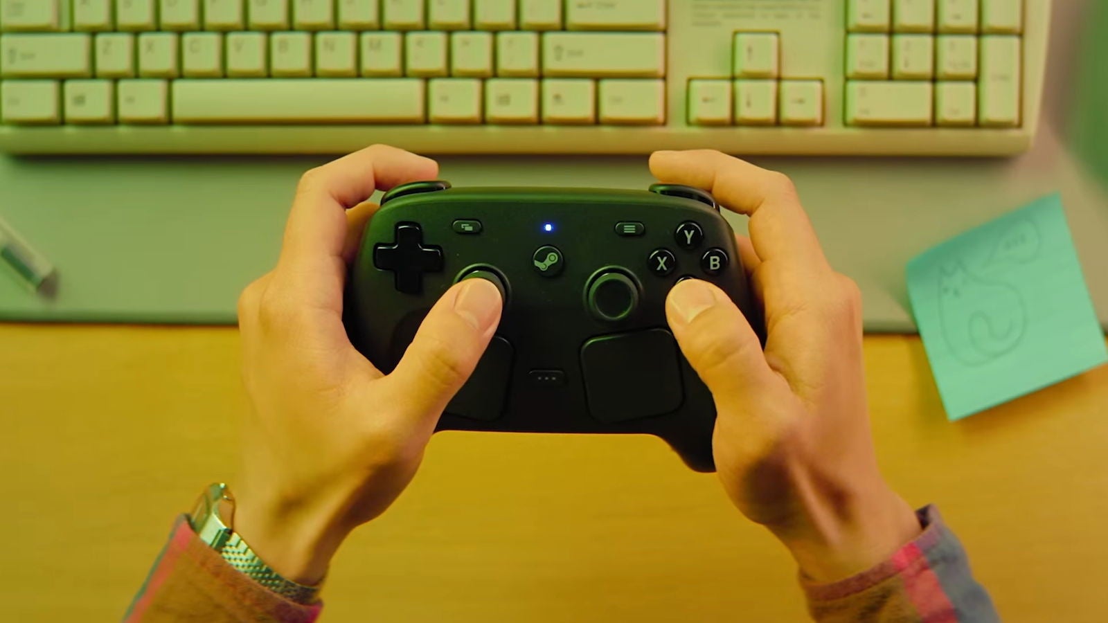 Valve vuelve al hardware: nueva Steam Machine, mando y gafas VR