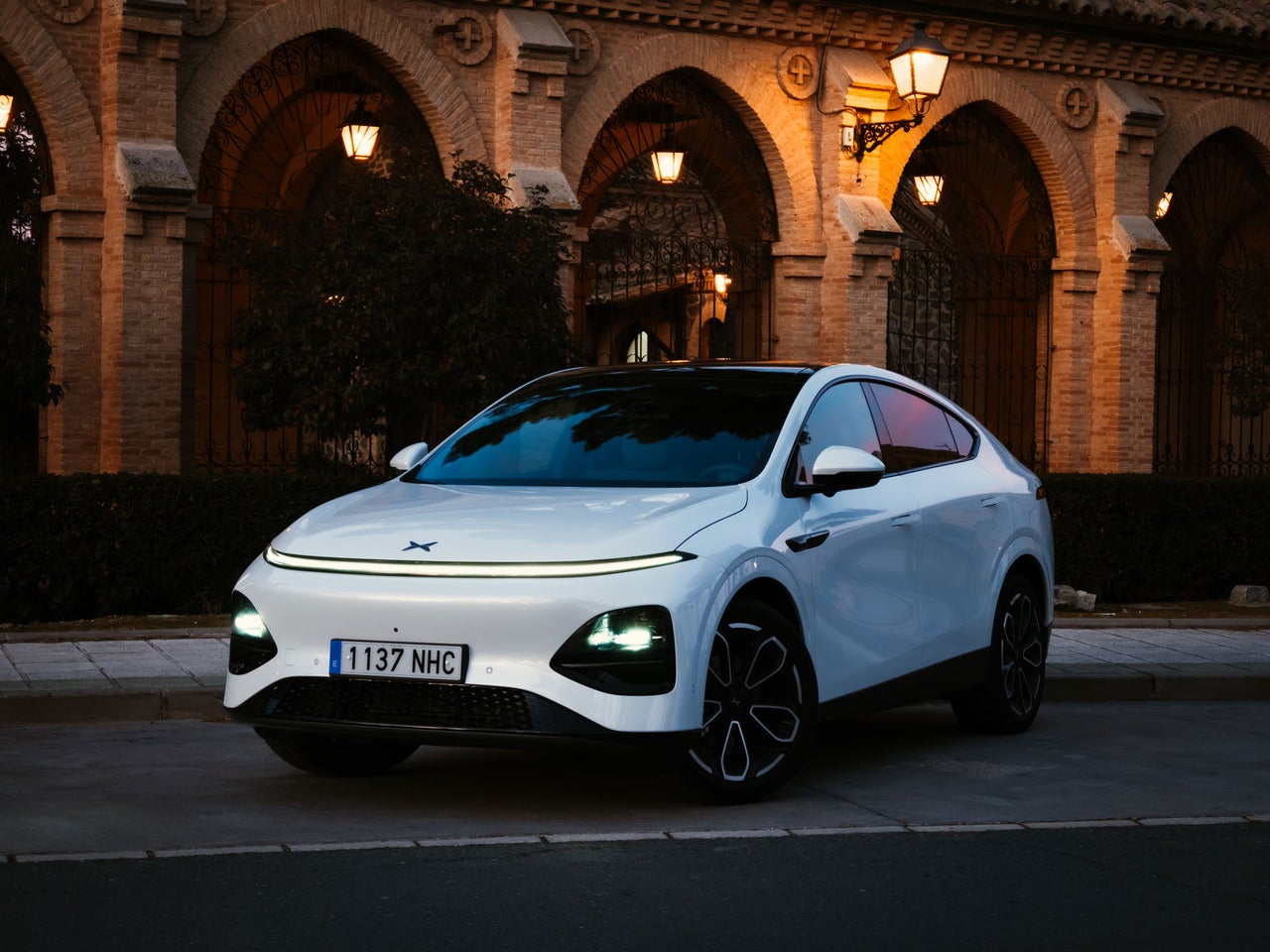 Probamos el nuevo Xpeng G6 (2025): el coche que carga más rápido que tu ...
