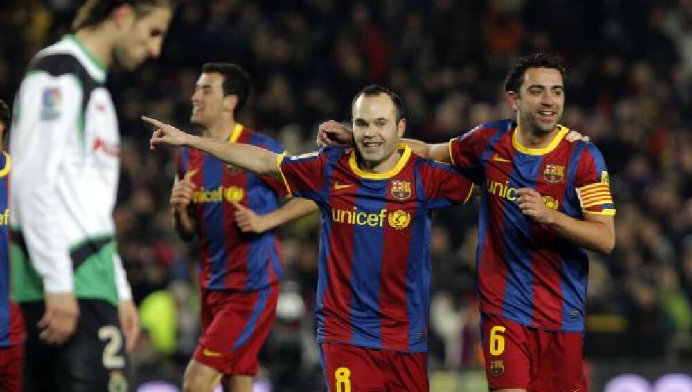 Andrés Iniesta cumple 41 años: su vida desde la pista de cemento de su cole