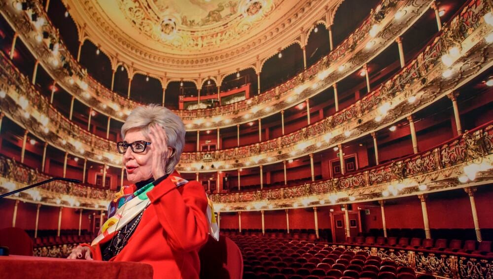 Concha Velasco dice adiós esta noche a 60 años de exitosa carrera teatral