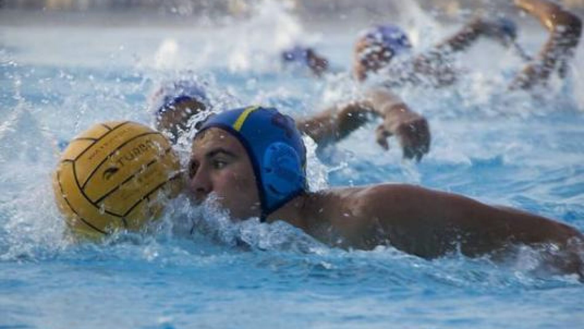 Nuevo ataque homófobo en el waterpolo español: !Sí tú, Maricón!