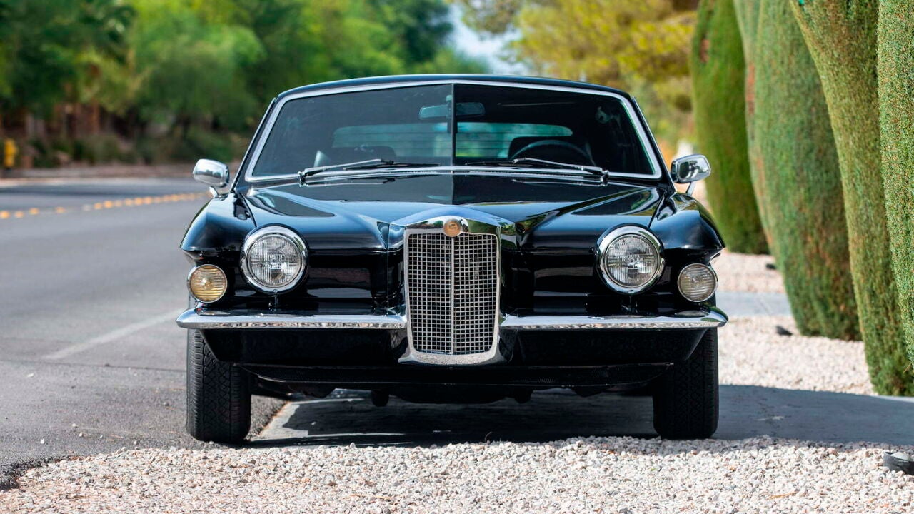 El Stutz Blackhawk de Elvis ahora puede ser tuyo