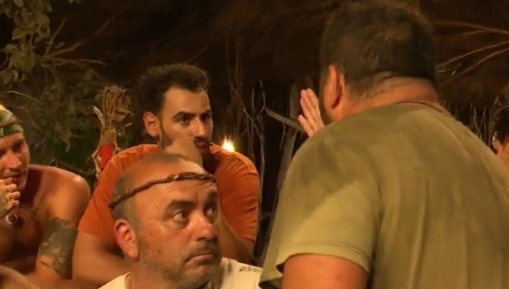 Asraf Beno estalla contra varios de sus compañeros en 'Supervivientes 2023'