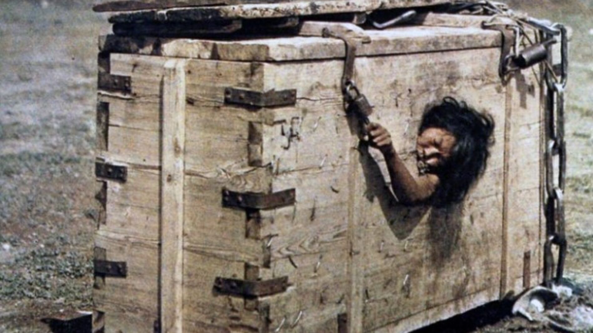 Escafismo, el método de ejecución más lento y degradante de la Antigüedad