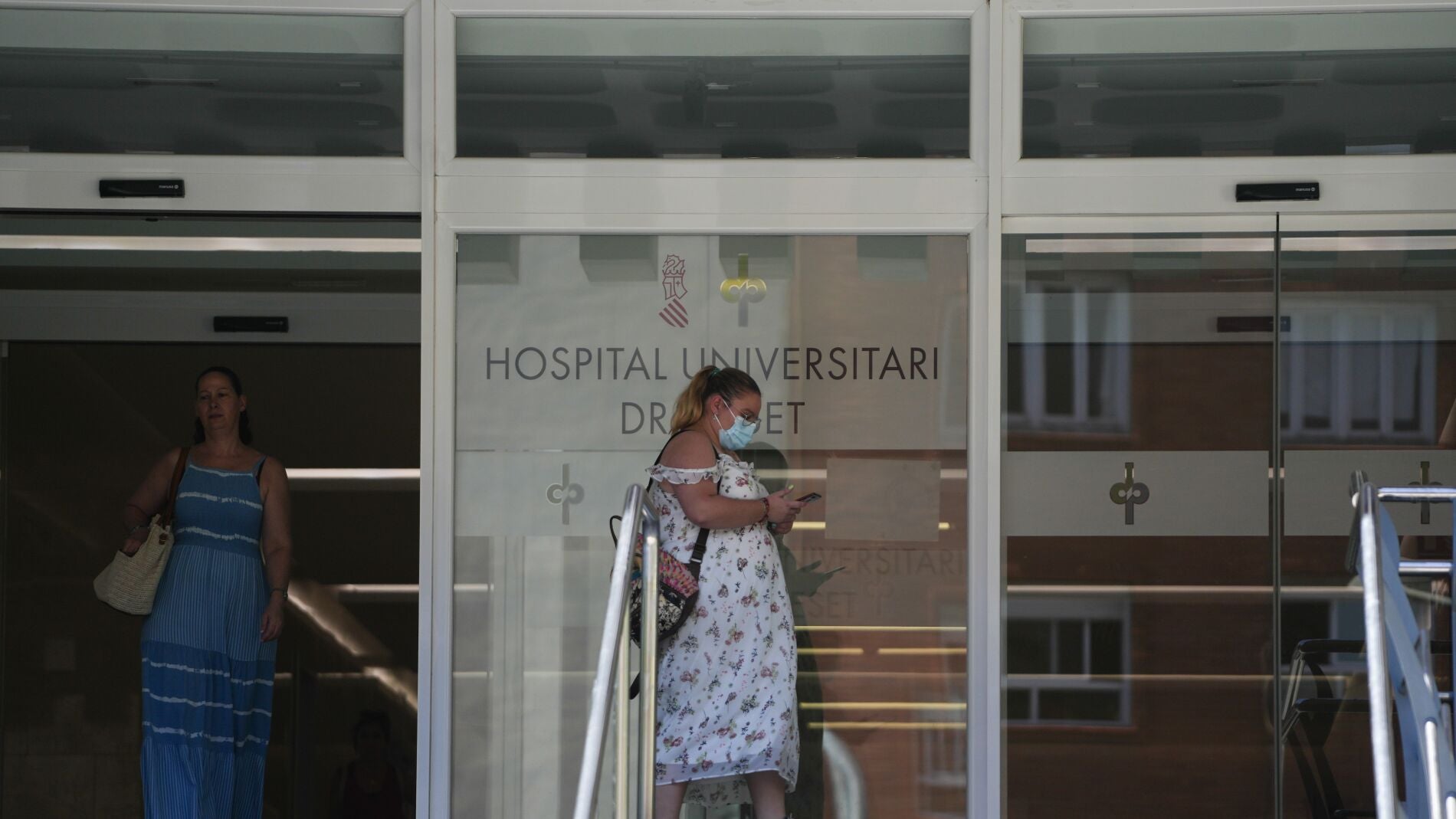 El covid muta y repunta en la Comunitat: "Ahora son síntomas comunes ...