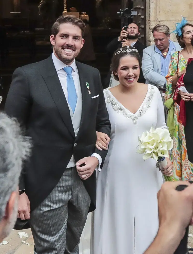 Todos los looks de invitada que nos han dejado la boda de Louis Nicolas ...