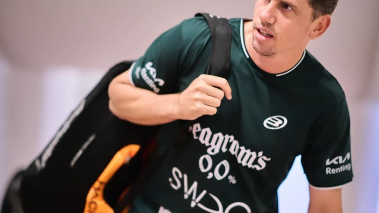 Paquito Navarro abandona el torneo de pádel en México por problemas ...