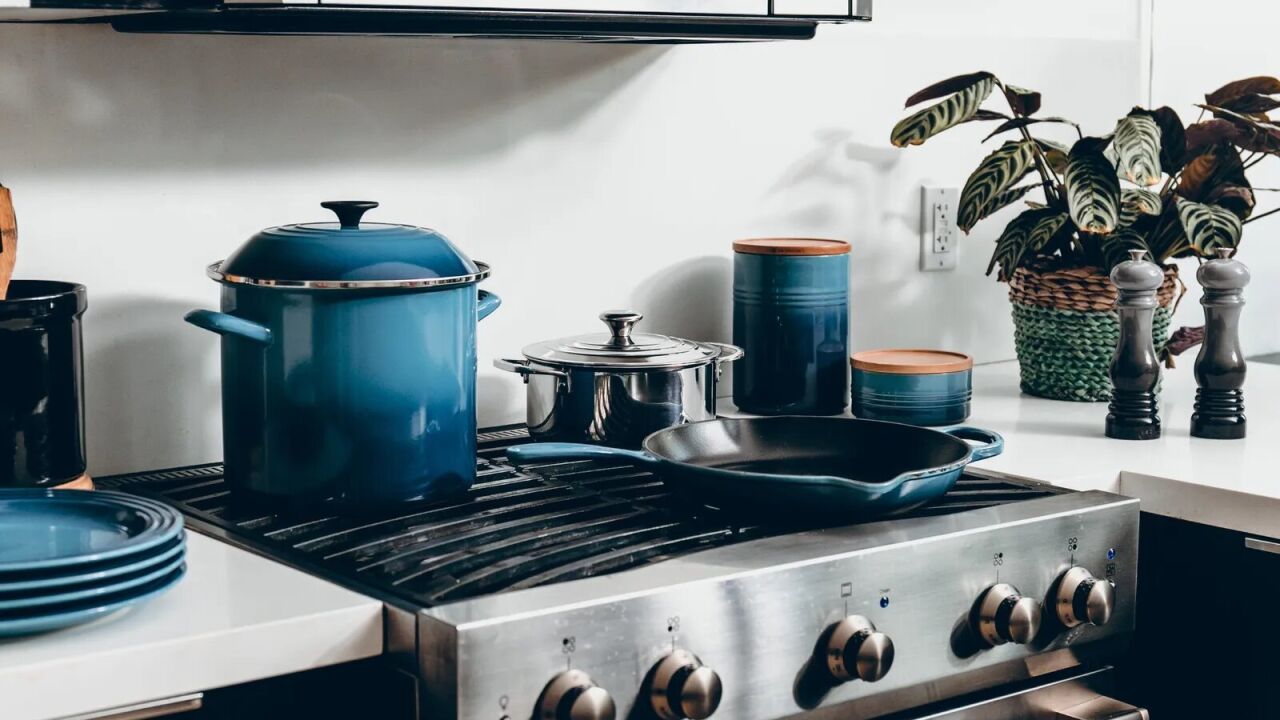 Amazon tiene el juego de cocina completo, con 8 utensilios, por menos ...