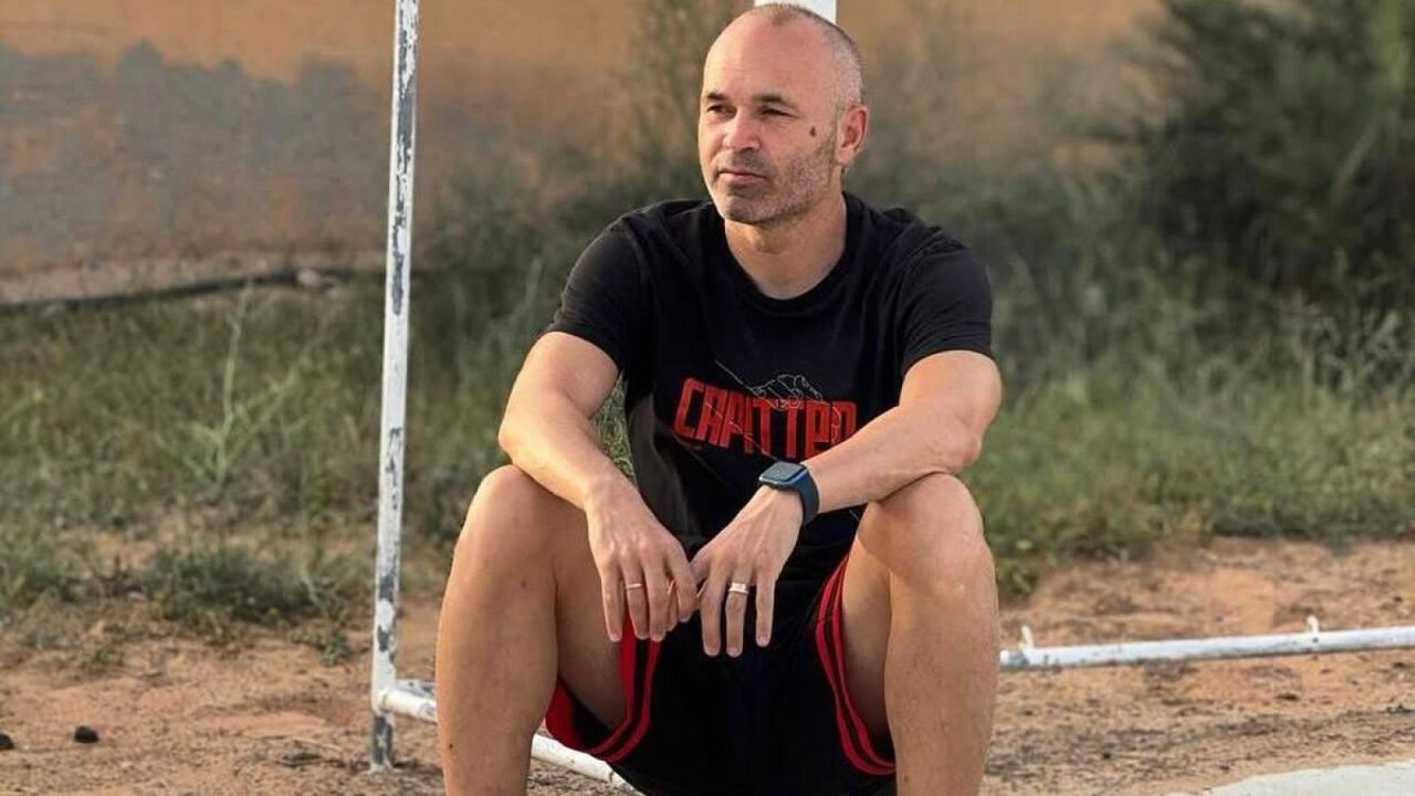 Andrés Iniesta cumple 41 años: su vida desde la pista de cemento de su cole