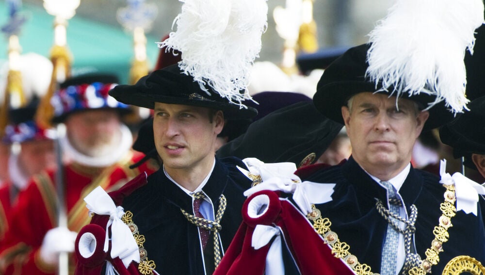 El escándalo interminable del príncipe Andrés: la sombra que alcanza a ...