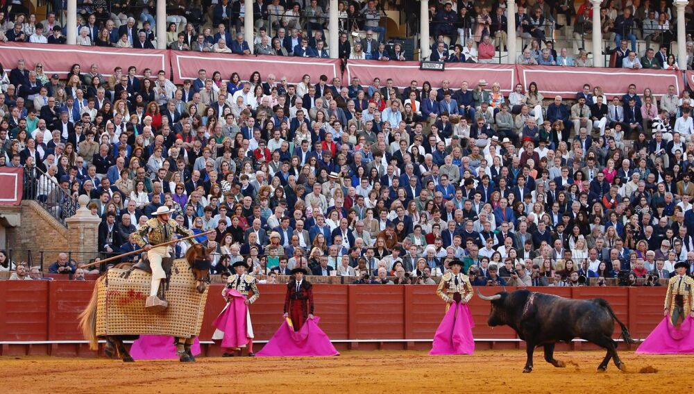 Por qué el toro "Mosquetón" de Victorino Martín mereció la vuelta al ...