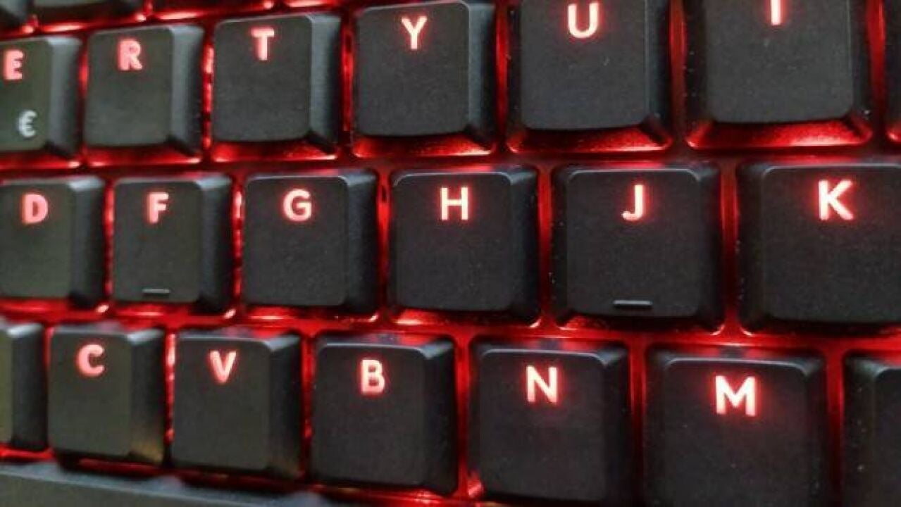 Para qué sirve la rayita debajo de las letras F y J y del número 5 de ...