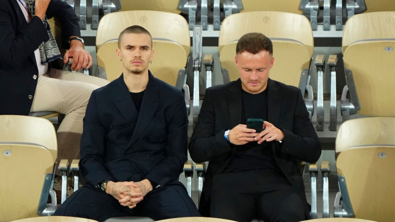 El plan de soltero de Romeo Beckham tras romper con Kim Turnbull: en ...