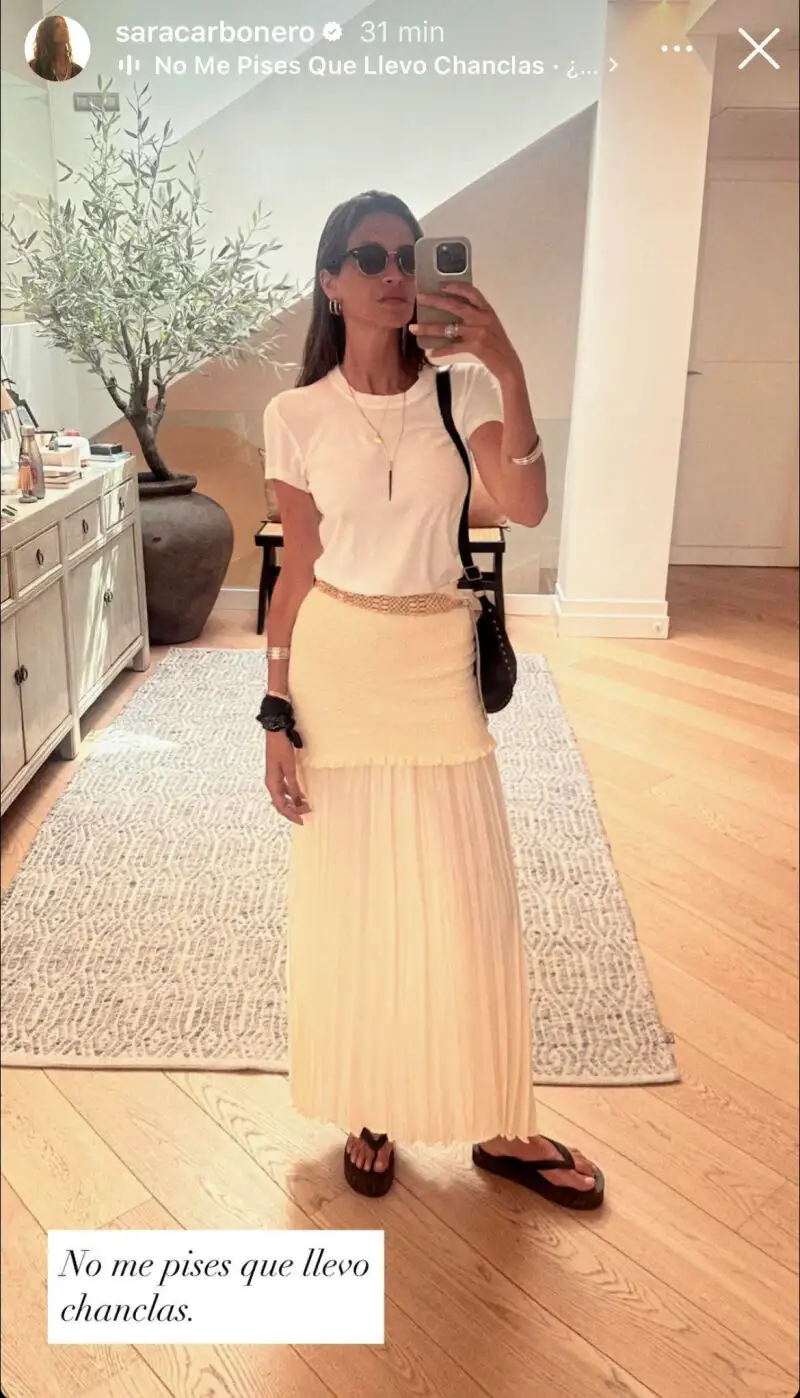 Sara Carbonero confirma que esta es la falda más deseada del verano: es de Zara y está a punto ...