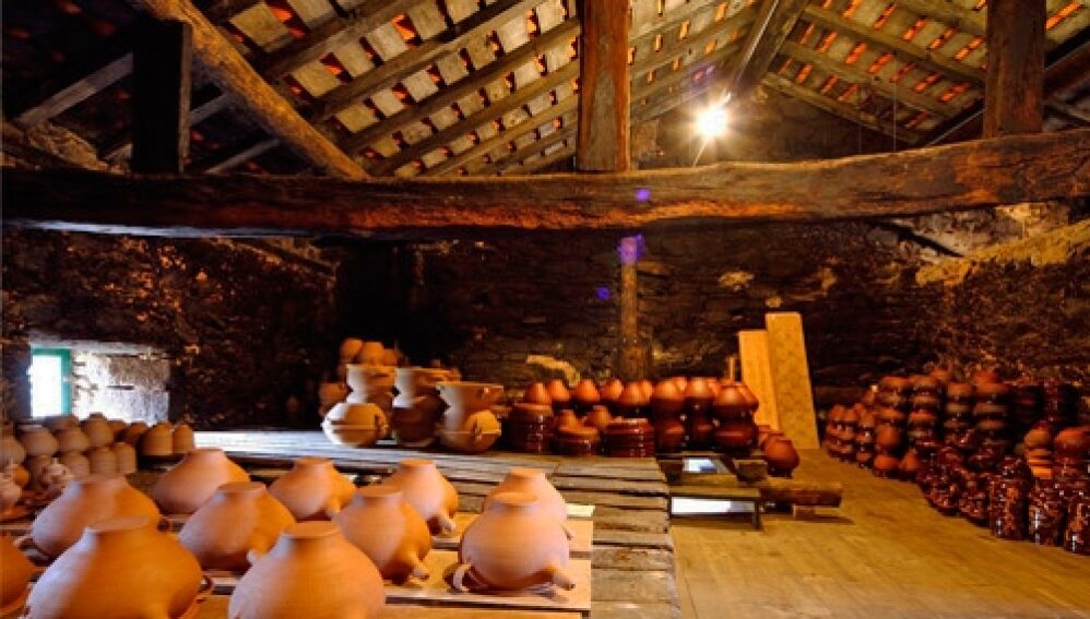 Así es el mayor centro alfarero de Galicia que este año celebra su 40 ...
