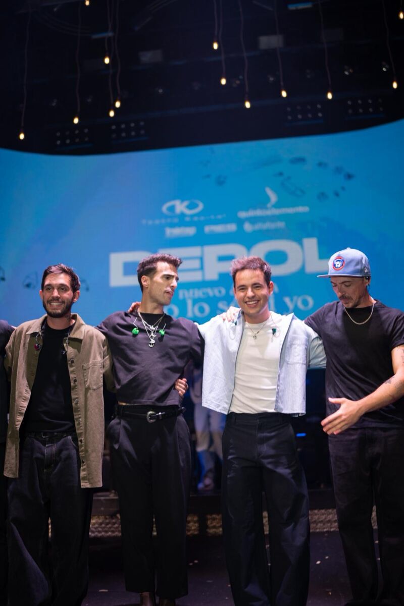 Depol vive su gran noche en Teatro Kapital para presentar su primer álbum
