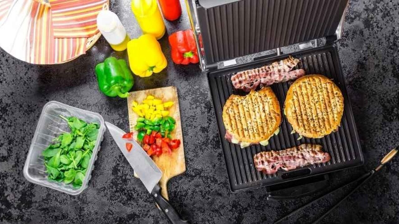 No, no es una freidora de aire: esta parrilla Tristar cocina carne y ...