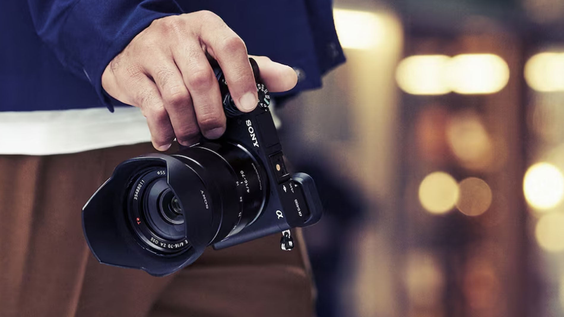A precio mínimo esta cámara Sony Alpha 6400 que graba en 4K HDR y tiene ...