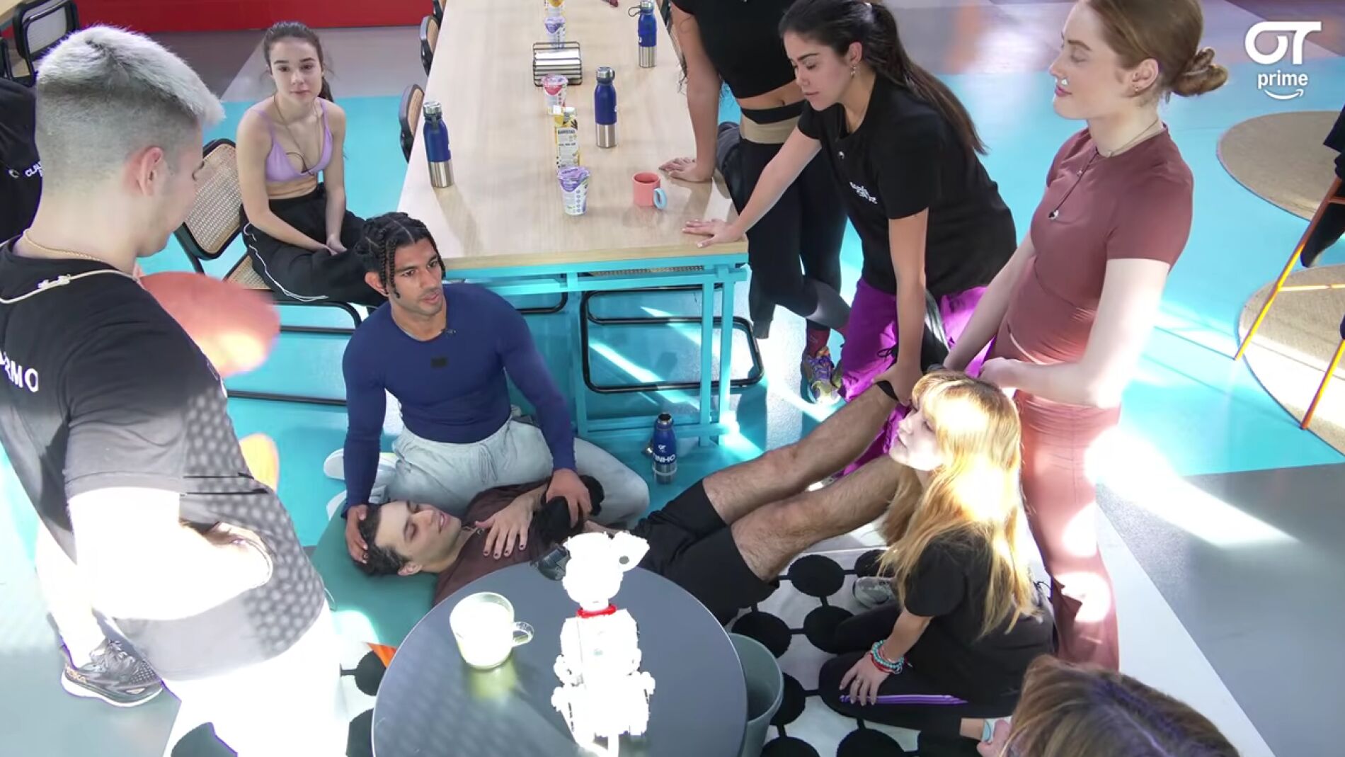 Tinho preocupa a sus compañeros de 'OT 2025' tras sufrir un desmayo ...