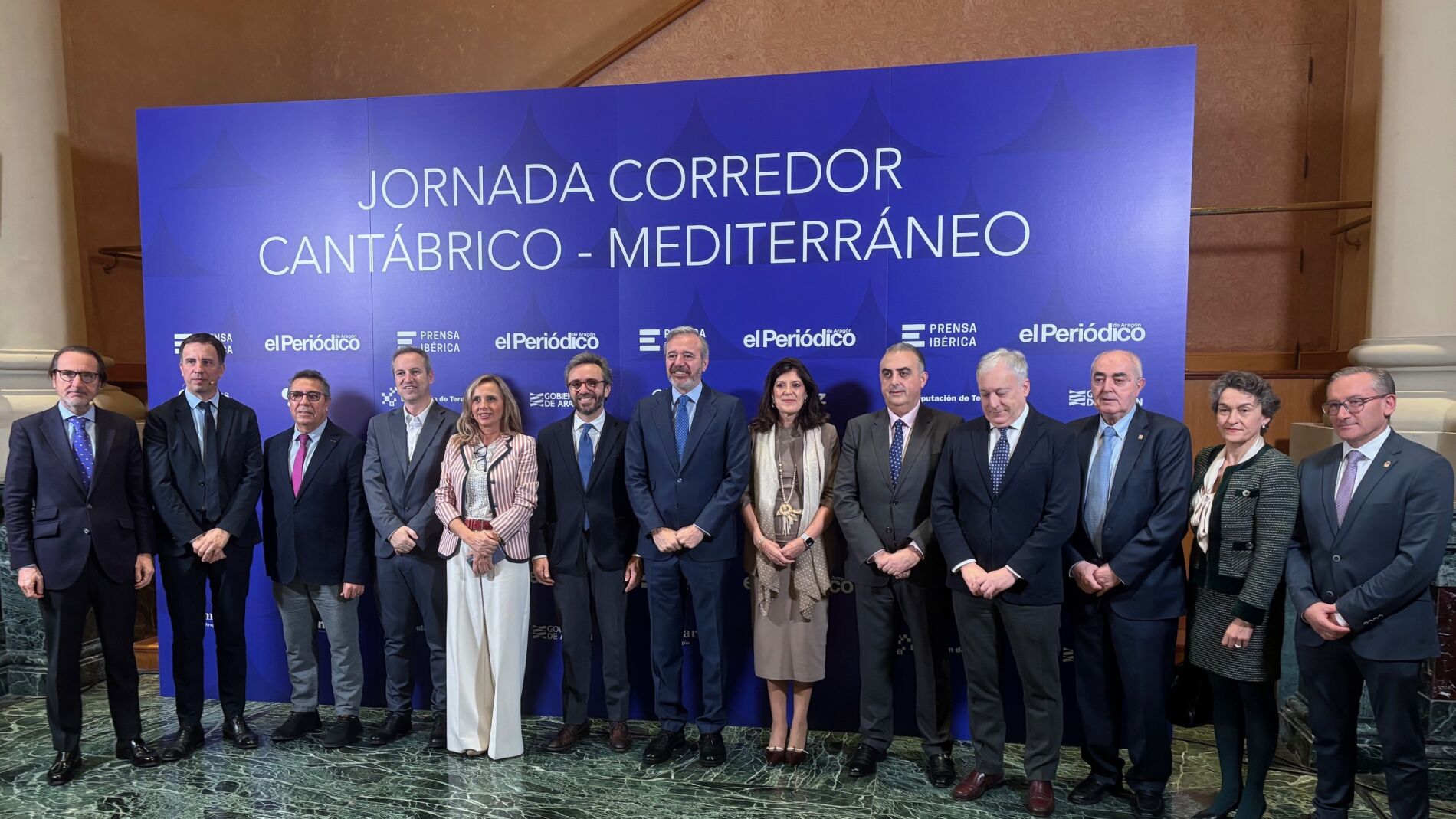 Castilla y León reafirma su apuesta por el Corredor Cantábrico ...