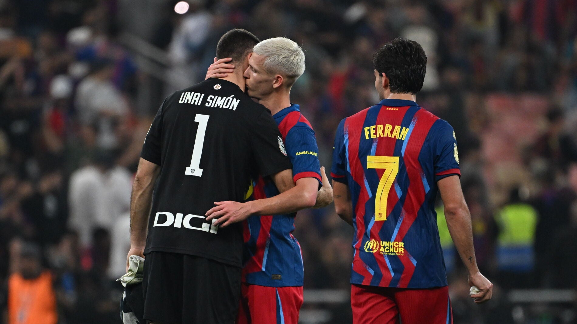 Las redes se ceban con Unai Simón tras la goleada del Barça en la ...