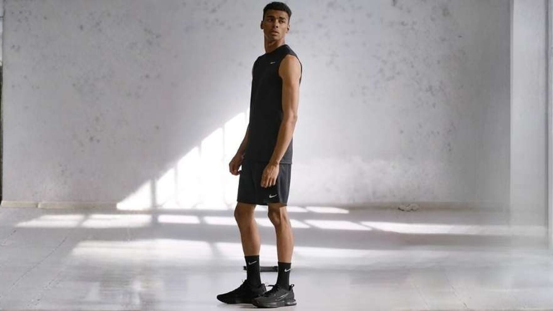 Comodidad seria, diseño discreto y tecnología Air Max: el trío que está ...