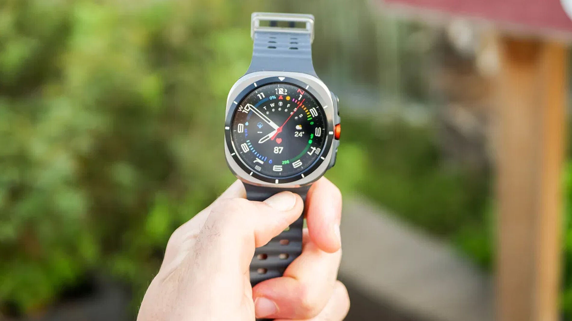 Cae en picado el precio del Samsung Galaxy Watch Ultra: el smartwatch ...