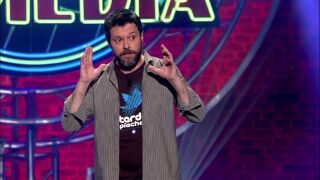 La trayectoria televisiva de Quequé, el humorista español que anuncia ...