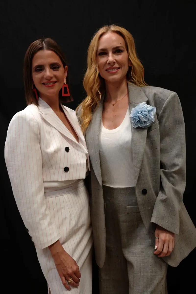 Kira Miró y Macarena Gómez confirman el traje como el look estrella de ...