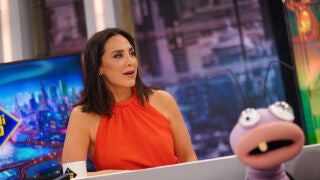 Tamara Falcó se adelanta al verano con el vestido rojo de Zara que más ...