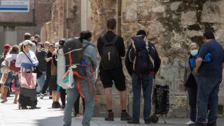 Así es el comedor social en pleno corazón del Raval junto a la Iglesia ...