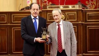 El periodista de CyLTV Carlos Martín Santoyo, reconocido en el Senado ...