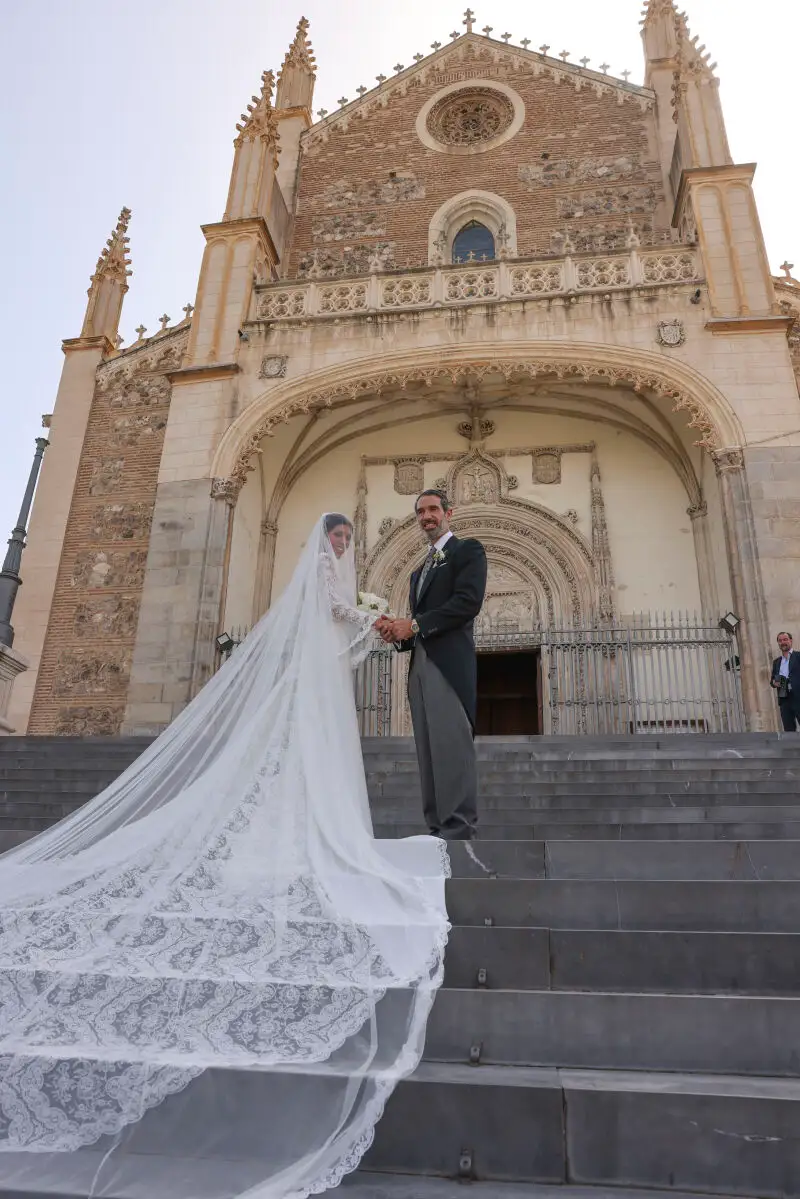 Los looks de la boda de Ingrid Sanz, hija de Fernando Sanz: del vestido ...