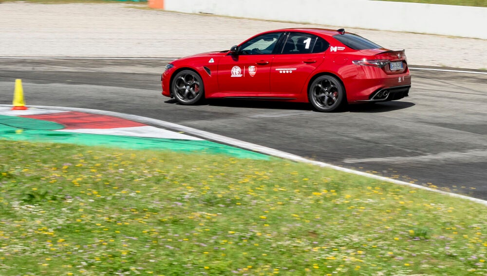 Cómo aprender a disfrutar de un Alfa Romeo en un circuito de velocidad