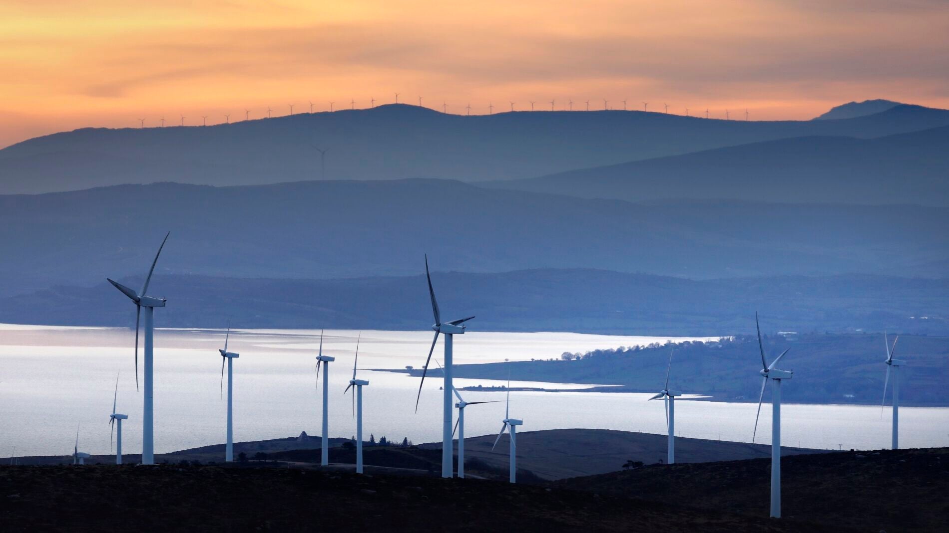 Iberdrola, Caja Rural de Soria y BEI se alían para construir un parque ...
