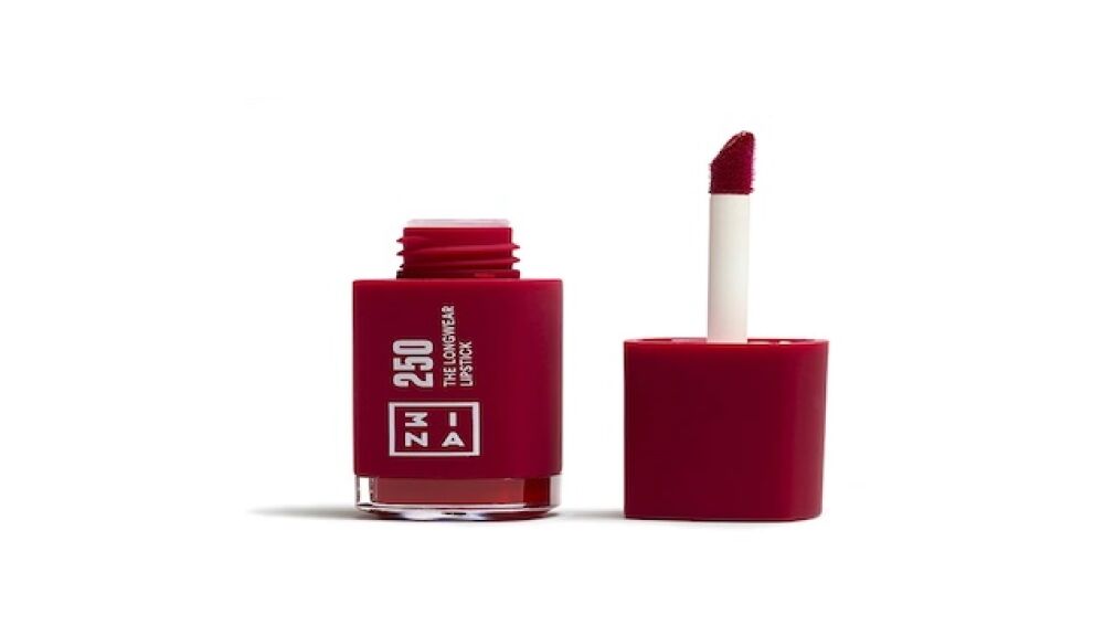 Estos son los productos imprescindibles de maquillaje que necesitas ...