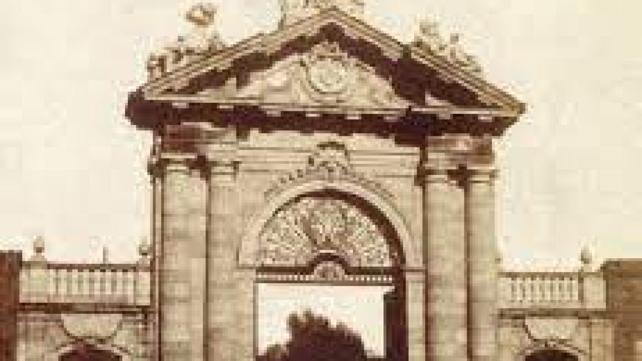 Así era la desaparecida Puerta de Recoletos de Madrid