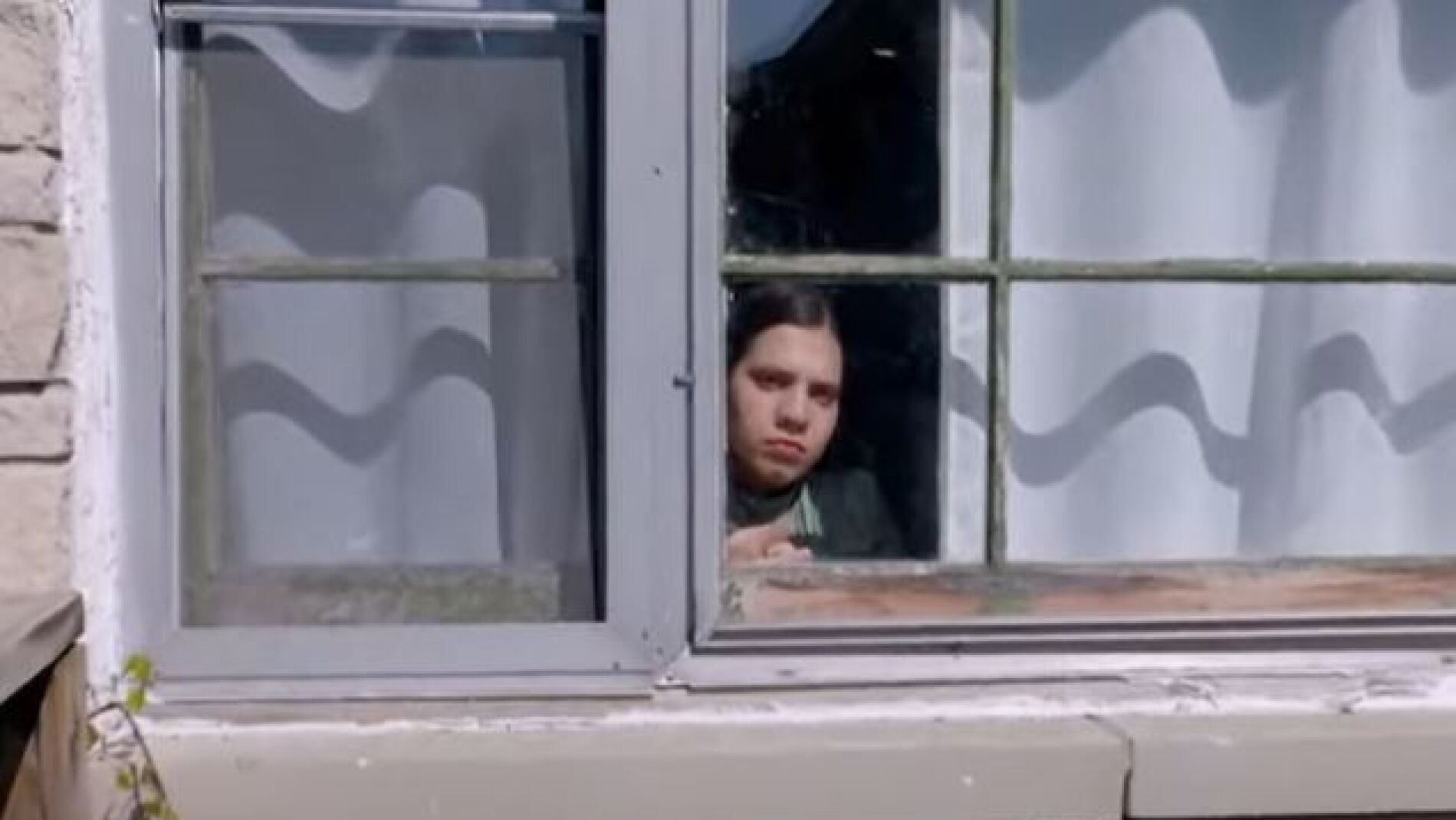 ¿Te parezco un monstruo?: La niña "psicópata" con enanismo se enfrenta ...