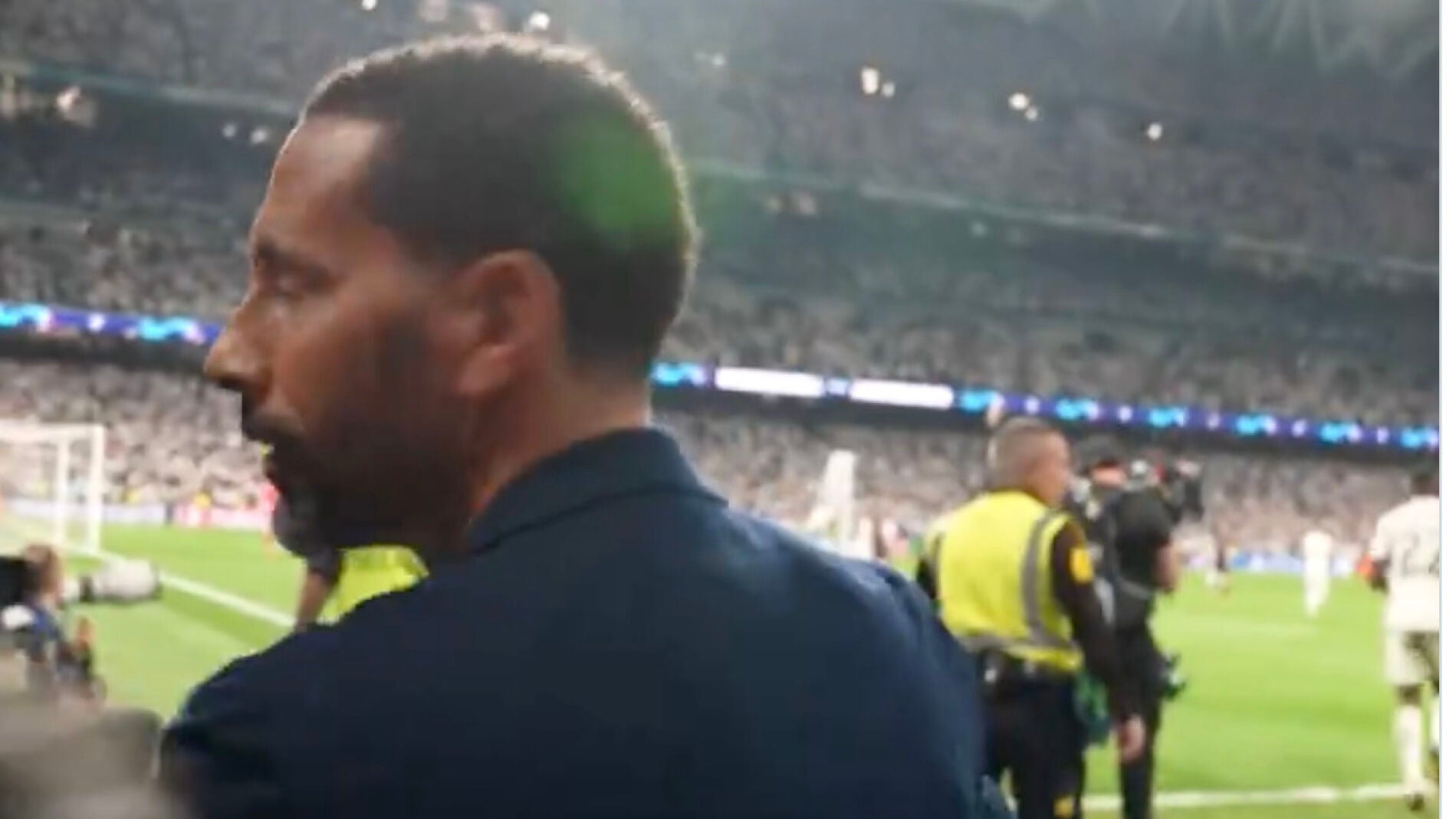 Así fue el “Roncero” que se marcó Rio Ferdinand en el Bernabéu con el segundo gol de Joselu