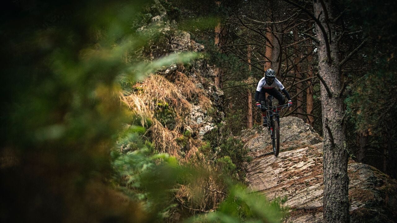 La estación de La Pinilla inaugura el mayor Bike Park de España