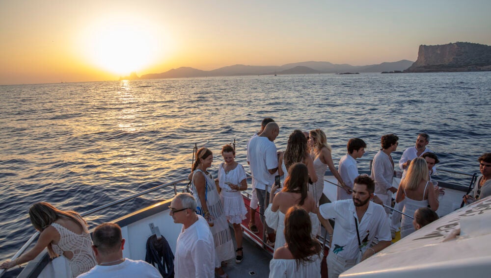 La revista de lujo FEARLESS Magazine desembarca en Ibiza