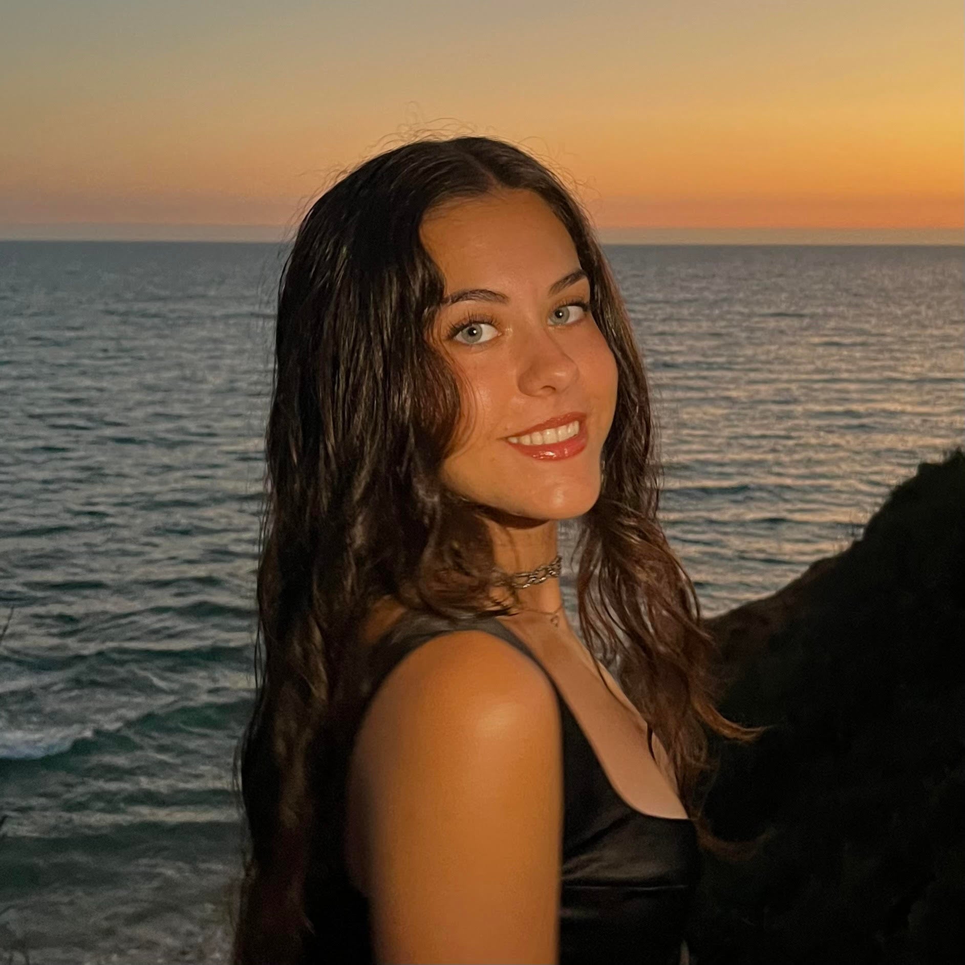 ¿Cuánto dinero debo ganar en 2025 para ser superior a la clase media ...