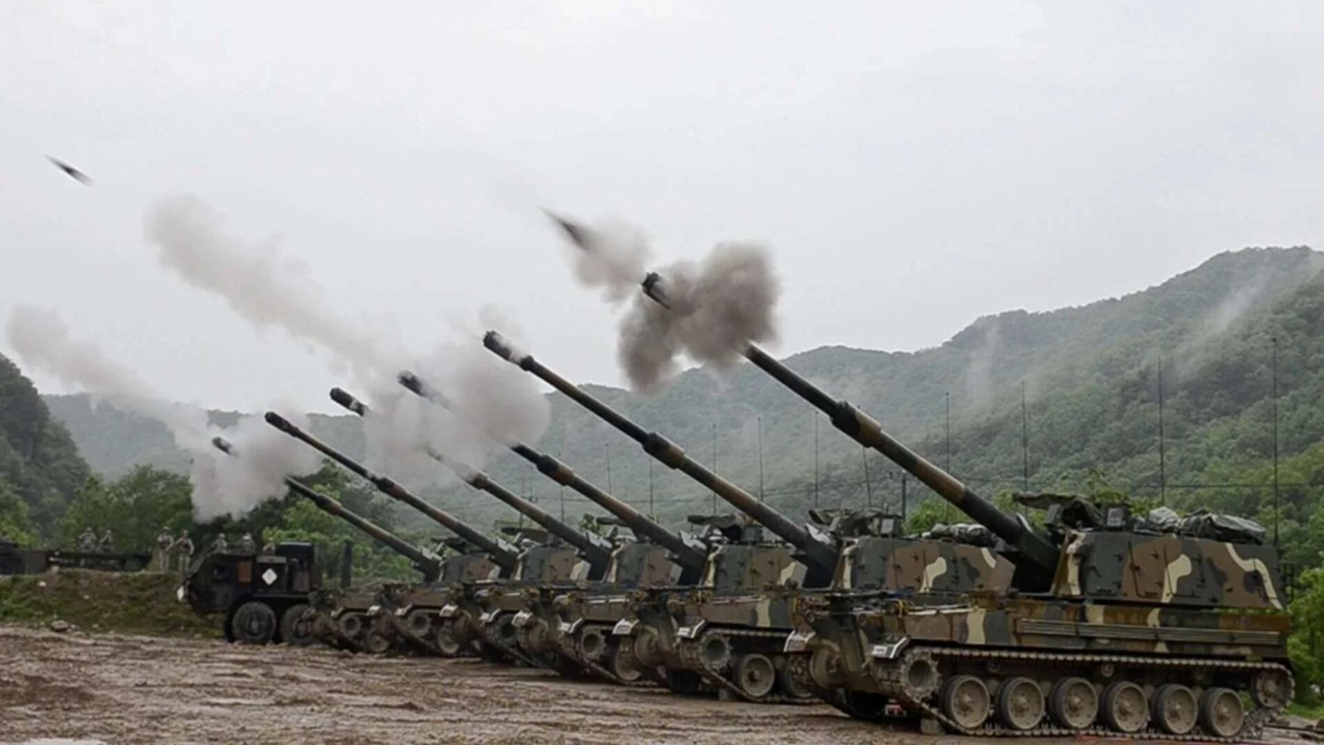 Atención al rearme acelerado de Polonia: su artillería móvil lleva ...