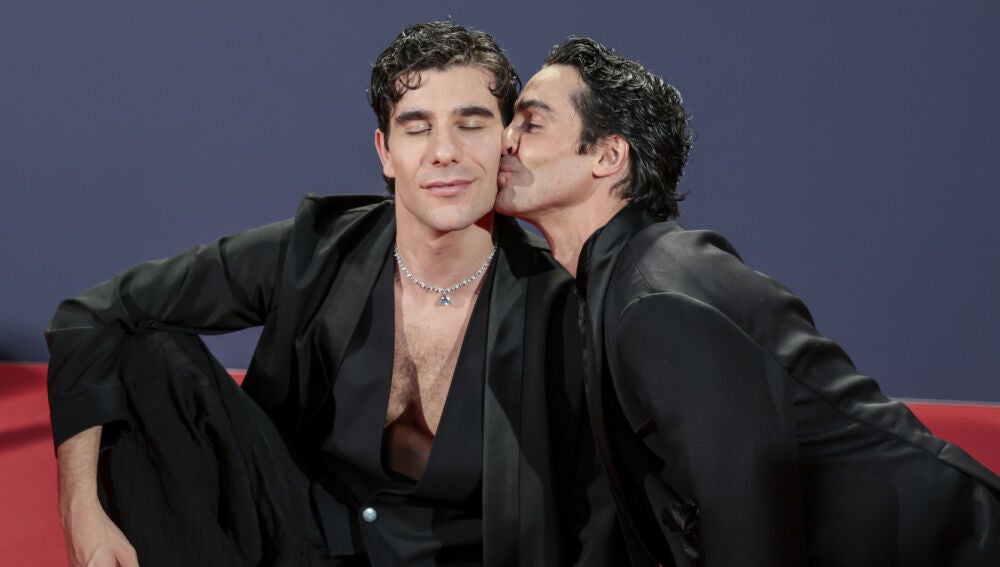 Los Javis reaparecen en los Premios del Cine Europeo