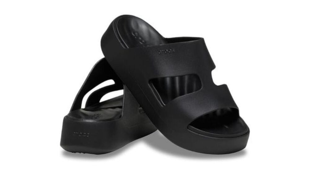 No soy fan de las Crocs, pero estos zuecos con plataforma al 30% me han ...