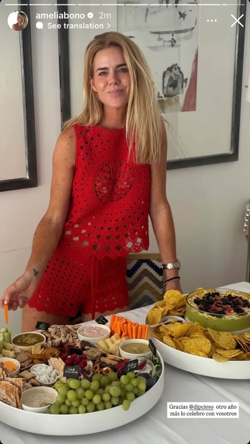 Amelia Bono vuelve a confiar en el conjunto de crochet rojo más ideal ...