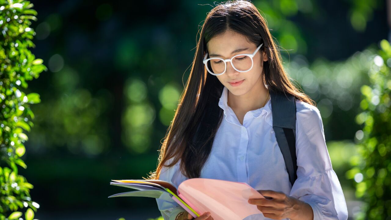 Hasta 1100 € por hacer prácticas: así es cómo puedes conseguir la beca ...